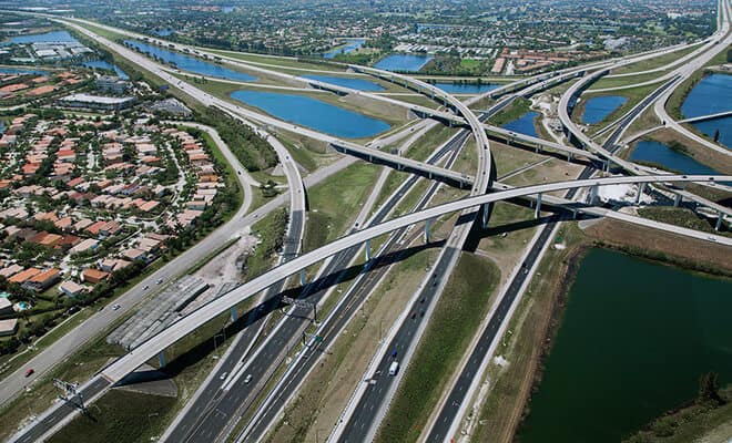La ampliación de los límites urbanos en Miami-Dade. Debate y estudio ...
