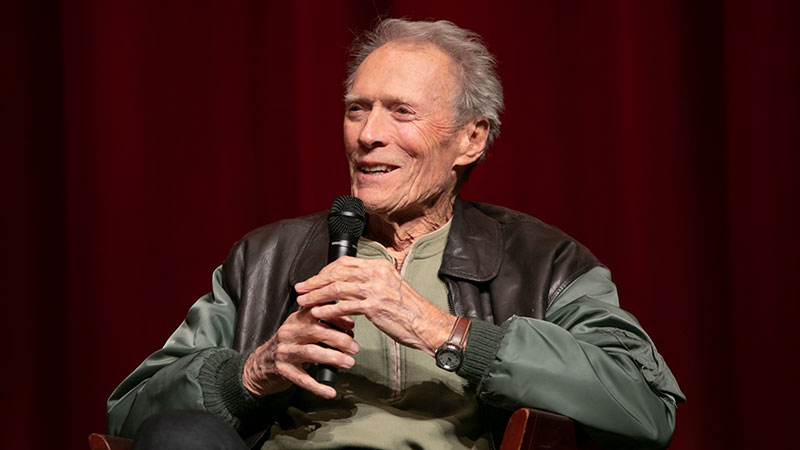 Clint Eastwood: “No dejo entrar al viejo” - Miami 305 Noticias